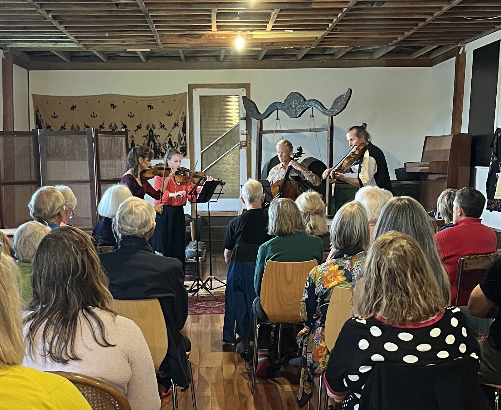 Shostakovich and Mozart – different kinds of intensities and delights ...