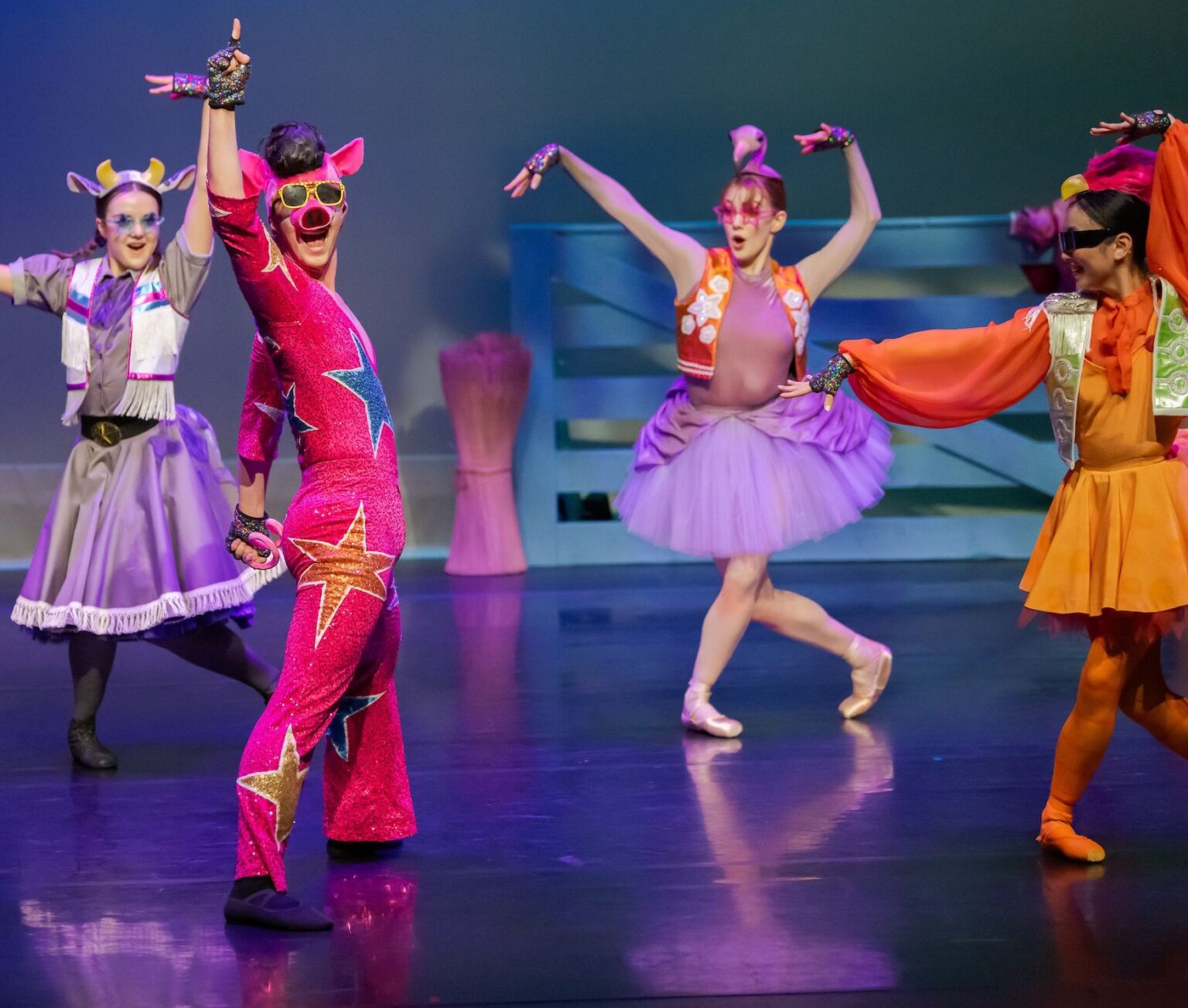 Dazzlehands – a book that dances – from RNZ Ballet – Middle C